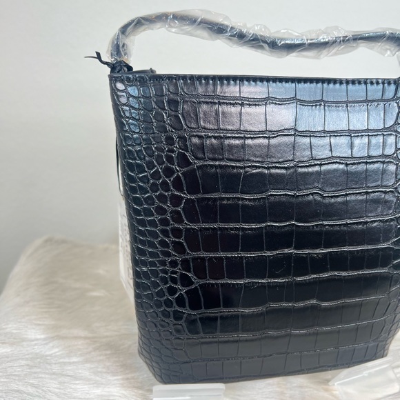 Bags | Nwt Aota Bucket Bag Vegan Leather | Poshmark